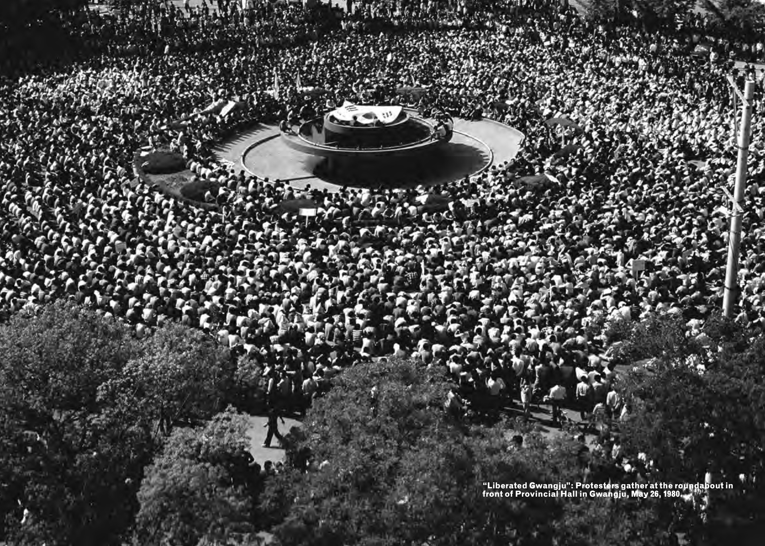 The Roundabout Revolutions – Sternberg Press